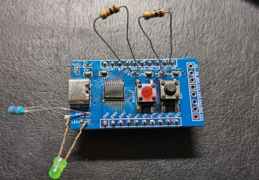 普冉PY32F002A最小系统板 - 立创开源硬件平台