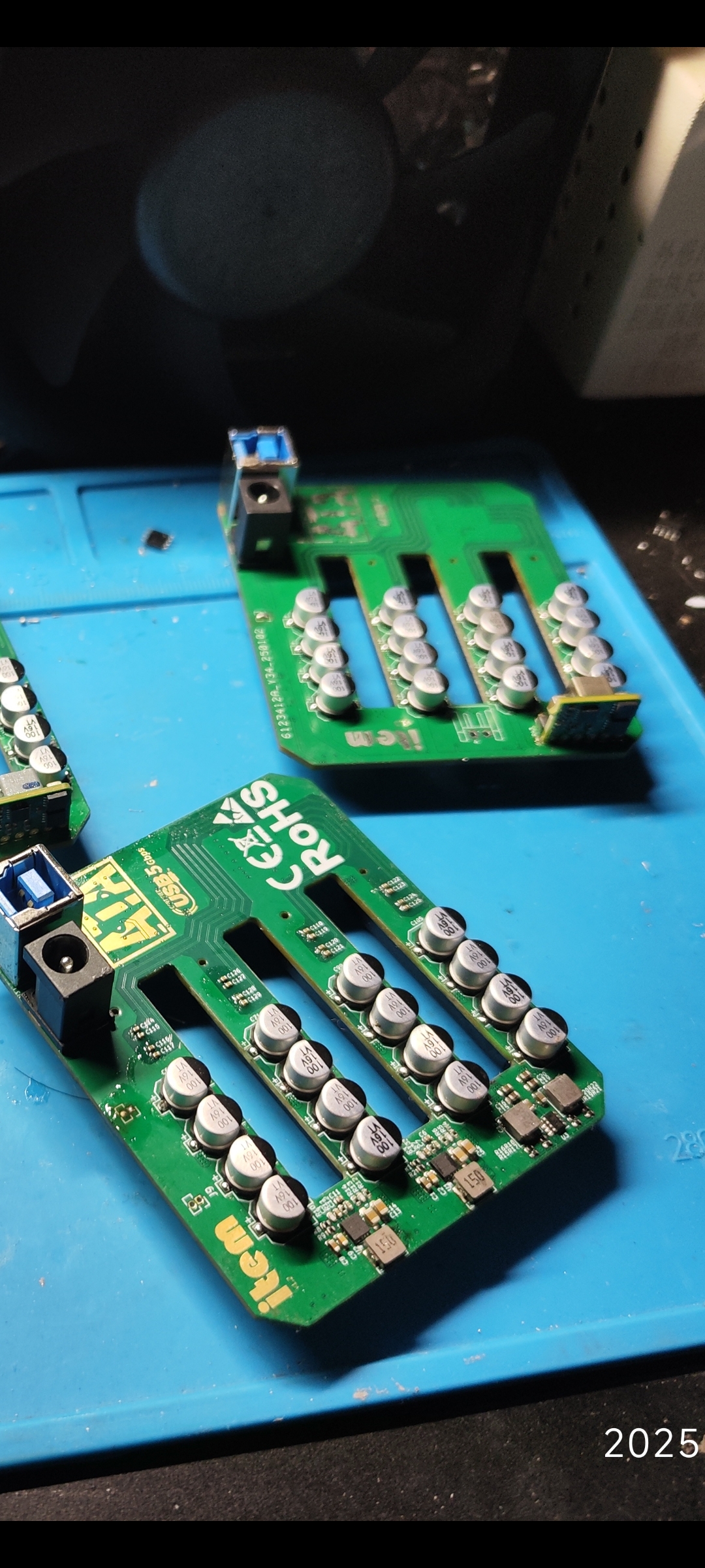 GitHub - MiSaKa100039/2.5-inch-USB-SATA-HDD-Cage: 采用JMS578作为usb-sata桥,JMB575端口倍增的方案,实现usb到多个sata ...