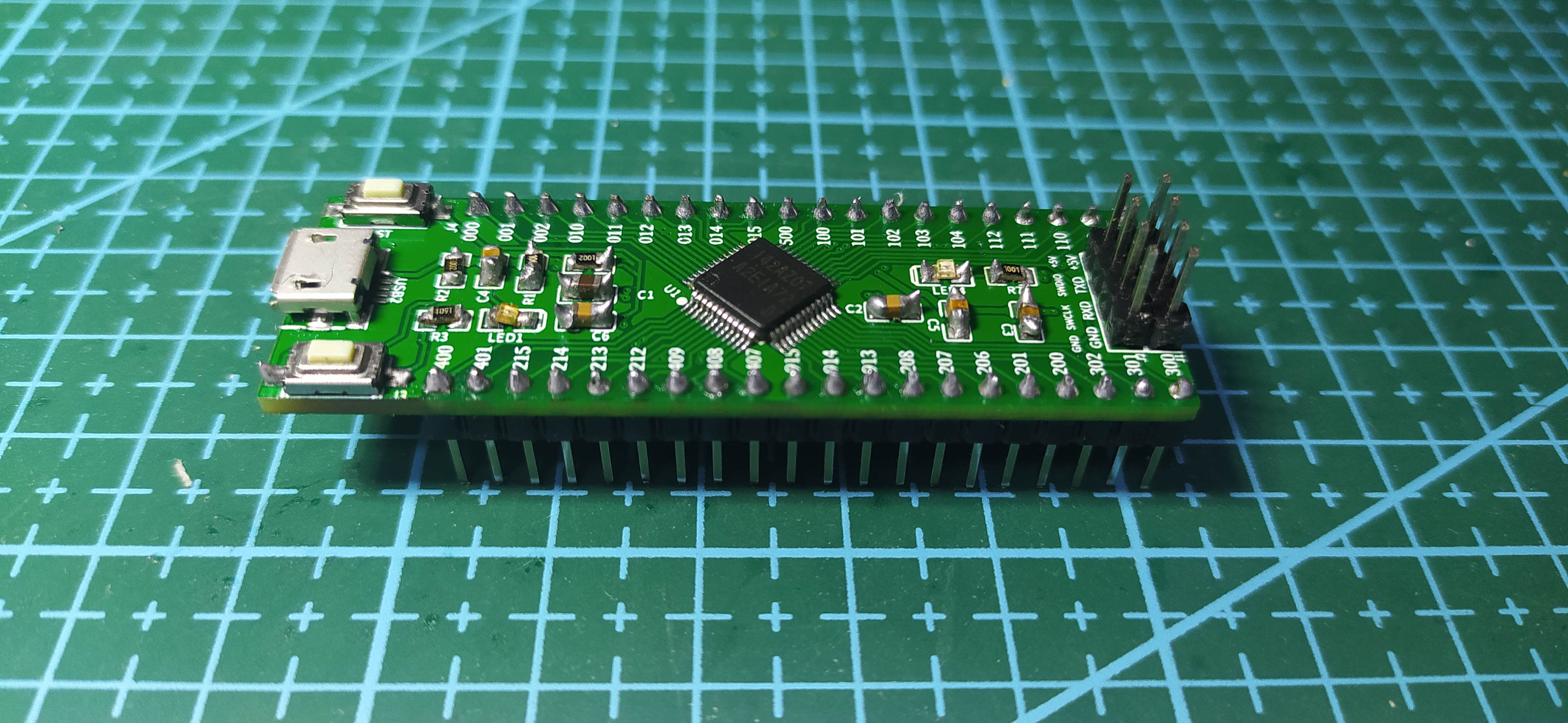 【RA】基于瑞萨R7FA2E1A72DFL芯片最小系统开发板,———EEWorld参考设计中心