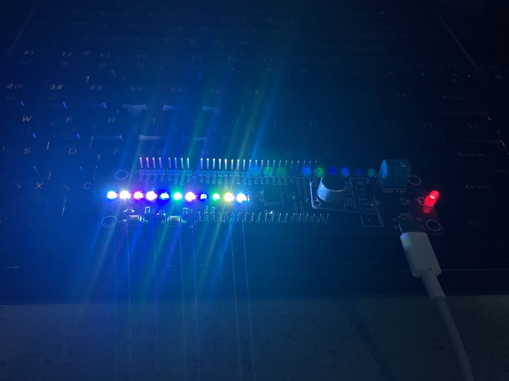 【RA】基于瑞萨RA2E1的律动灯条+1437350A - 嘉立创EDA开源硬件平台