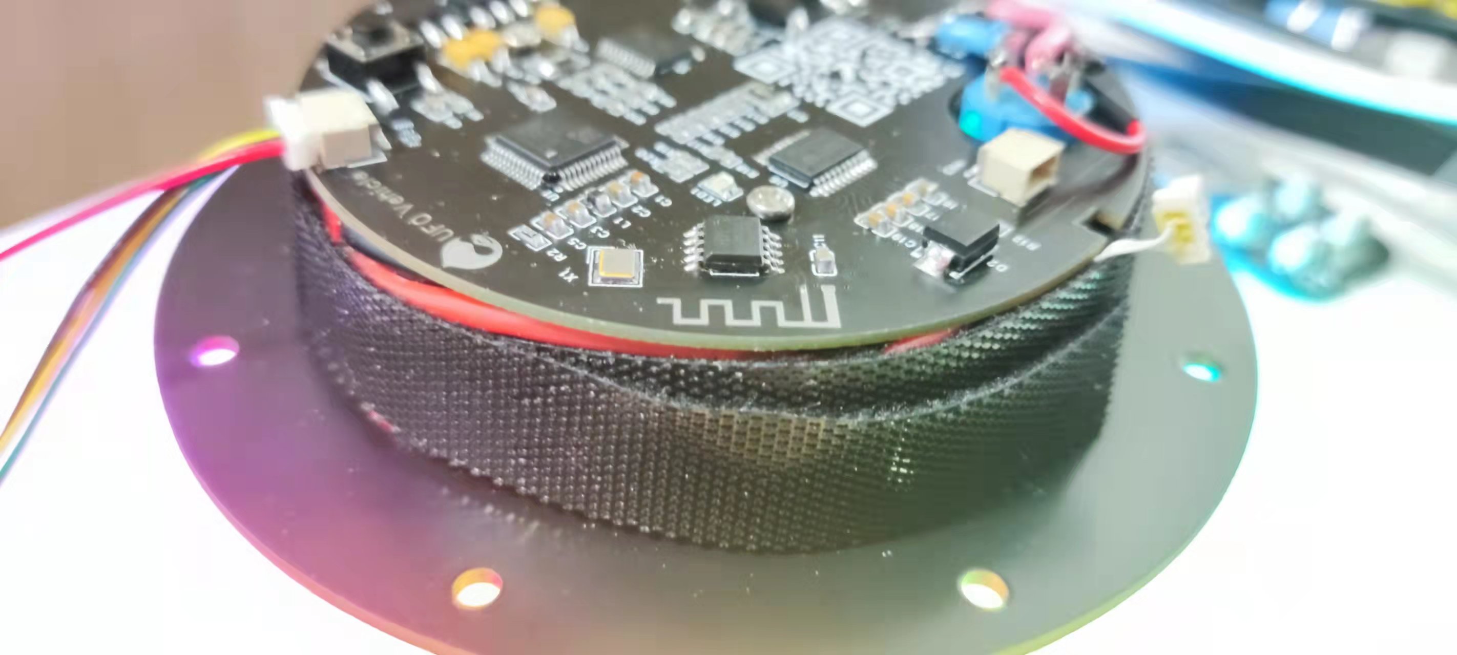 【CW32】飞碟车 基于CW32的蓝牙无刷遥控车 - 嘉立创EDA开源硬件平台